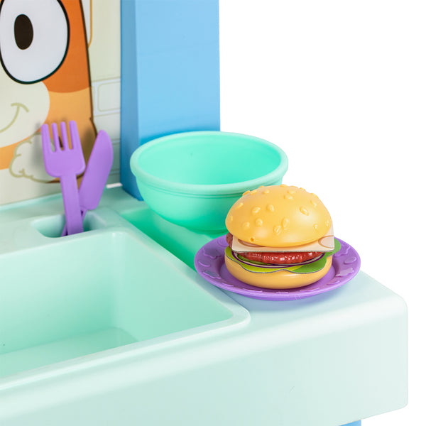 BLUEY - COOK WITH CHEF BLUEY KITCHEN PLAYSET | Toyworld Frankston